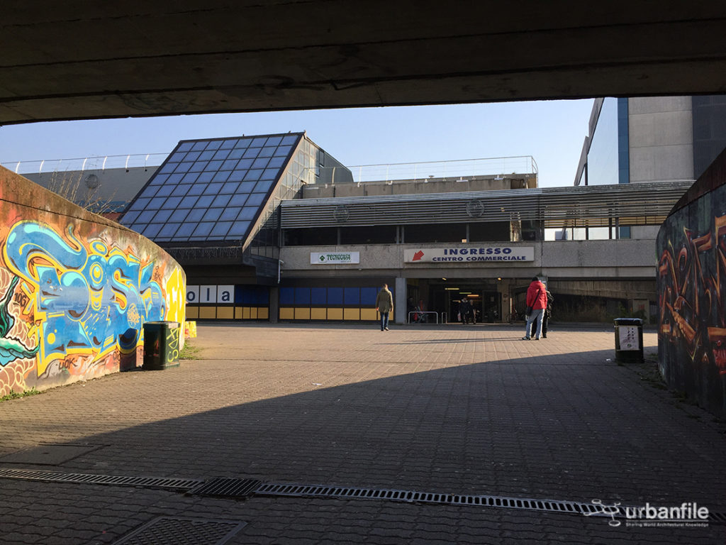 Milano | Gallaratese - Il Centro commerciale Bonola che andrebbe ...