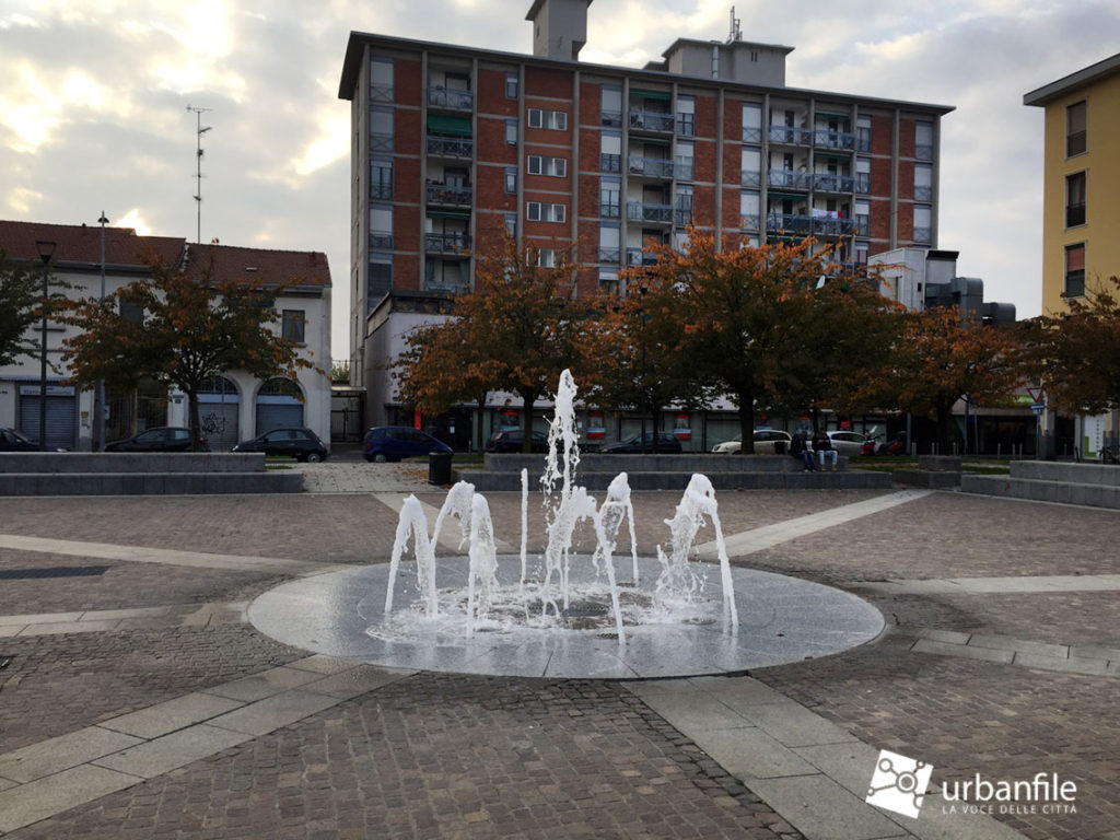Milano | Baggio - Piazza Anita Garibaldi e il "Monàstee" - Urbanfile