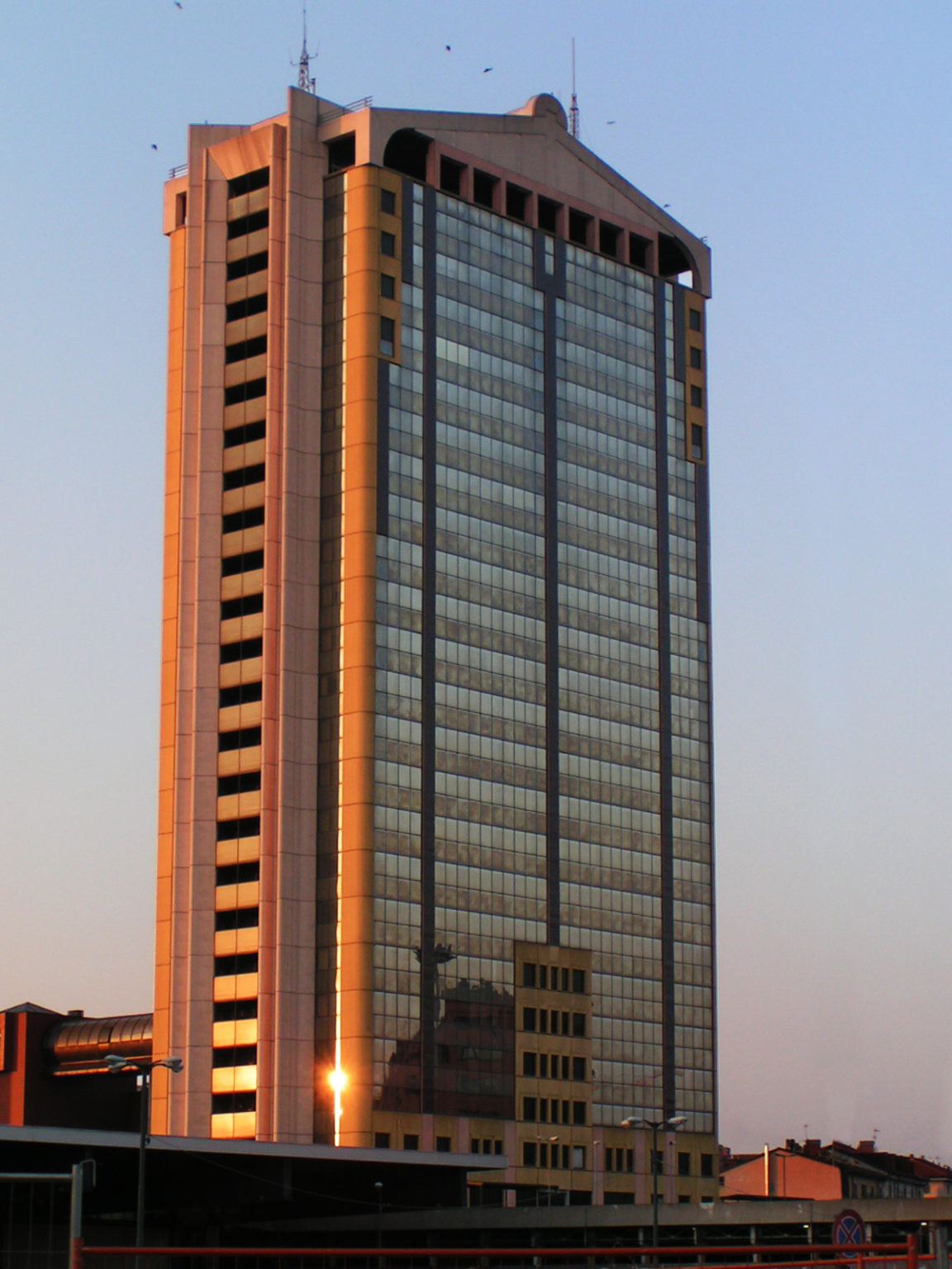 Milano | Porta Garibaldi - Le torri Garibaldi - Urbanfile