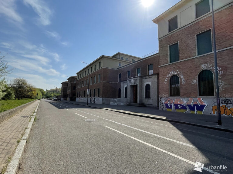 Milano | Lampugnano - L'area attorno alla metropolitana, nuove torri e ...