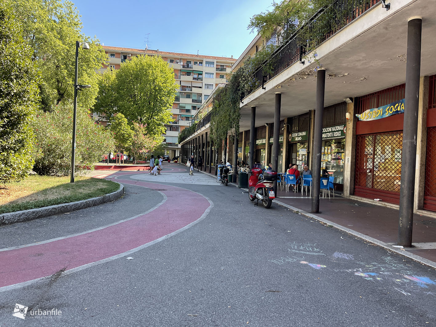 Milano | Comasina – Piazza Gasparri dopo 3 anni di urbanistica tattica ...