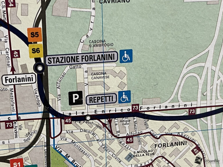 Milano | Segnalazioni - La segnaletica poco blu della linea "Blu ...