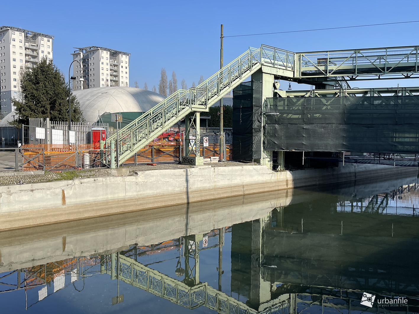 Milano | San Cristoforo – Il ponte mobile della Richard Ginori in ...