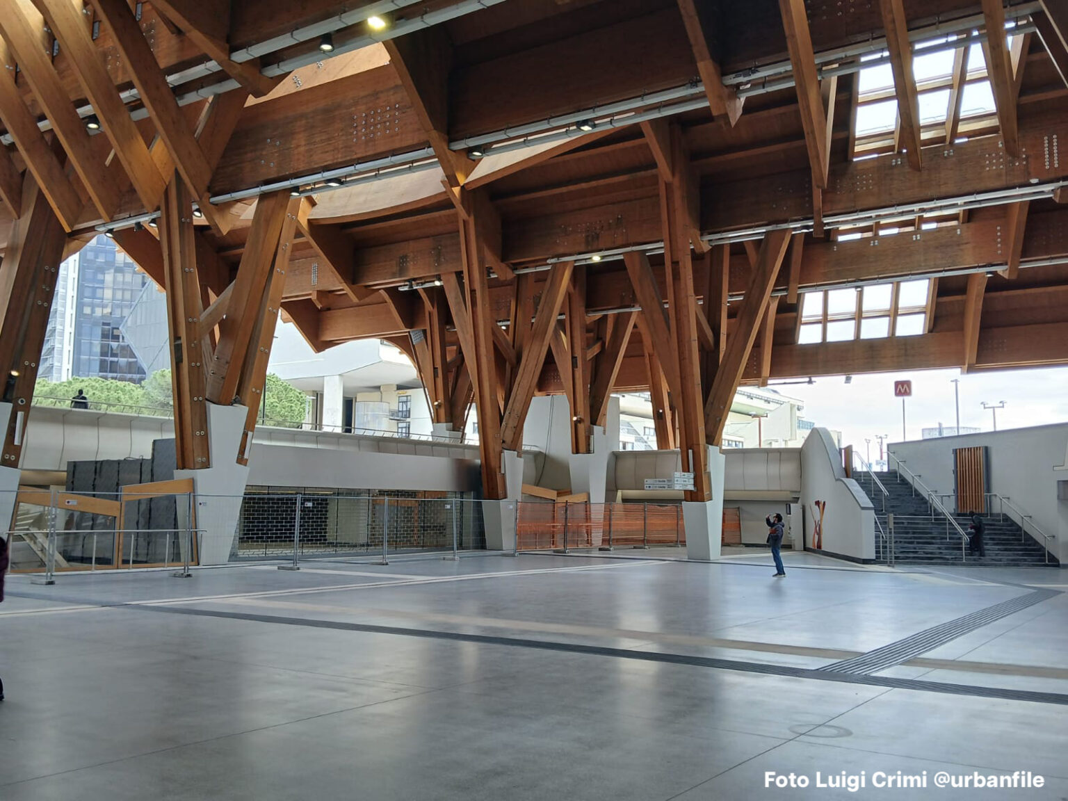 Napoli | Centro Direzionale - Apre la nuova stazione della metropolitana Linea 1 - Urbanfile