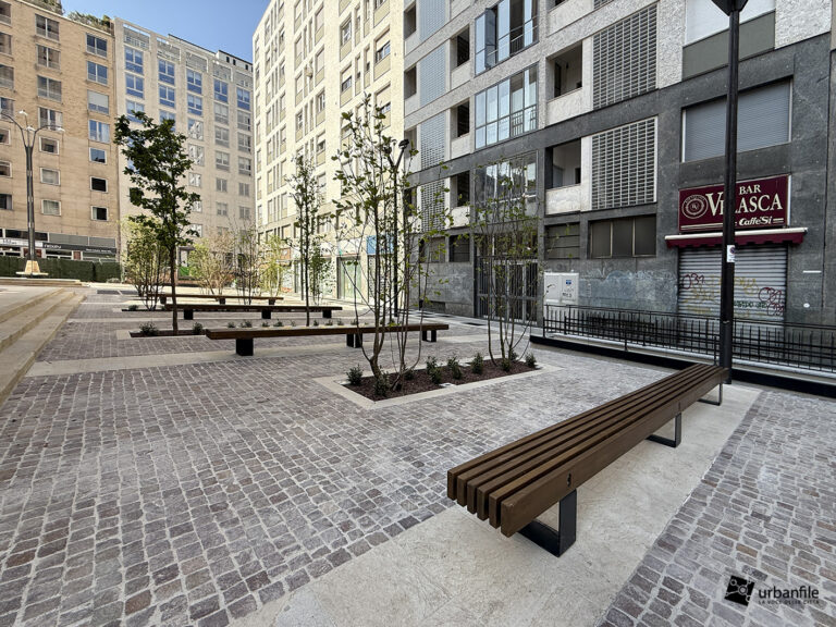 Milano | Centro Storico – Riqualificata magnificamente piazza Velasca ...