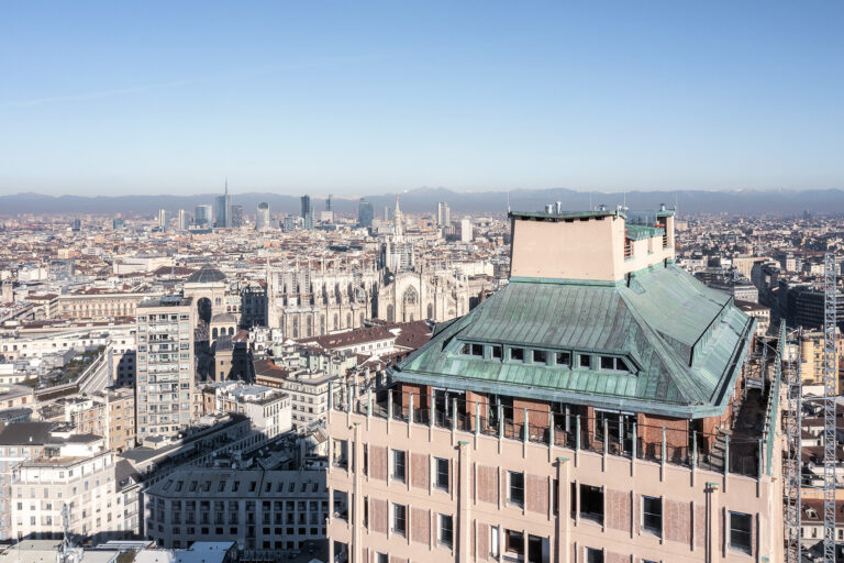 Milano | Centro Storico – La Torre Velasca torna a splendere: un’icona ...