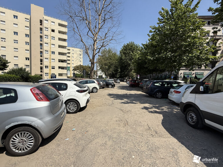 Milano | Maggiolina – No Parcheggio selvaggio! Viale Lunigiana ...